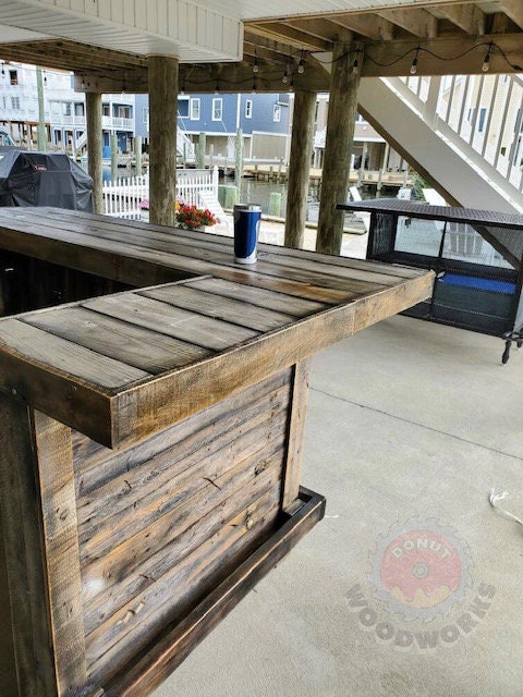 Reclaimed Pallet Wood Bar / Barnwood Bar / Custom Bar / Reclaimed Bar ...