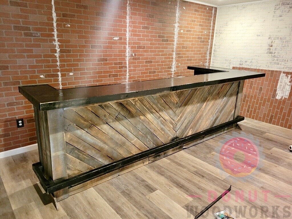 Reclaimed Pallet Wood Bar / Barnwood Bar / Custom Bar / Reclaimed Bar ...