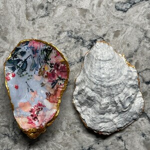 2 Oyster Shells Hand Made Water Colors - Etsy