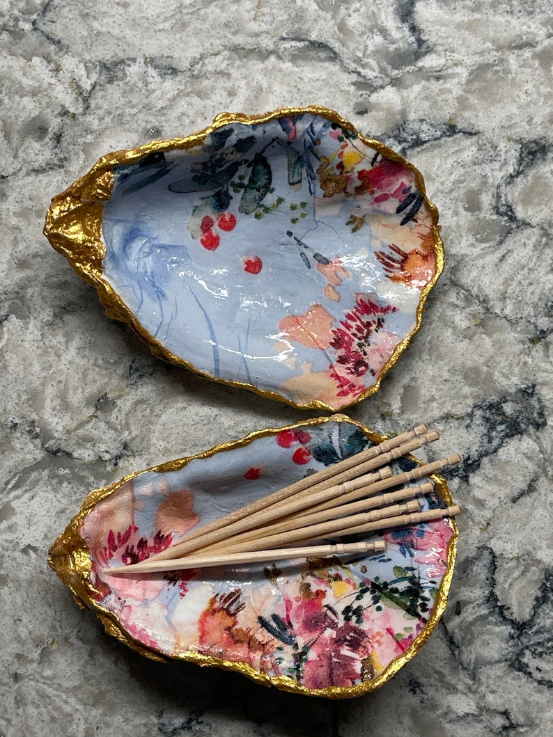2 Oyster Shells Hand Made Water Colors - Etsy