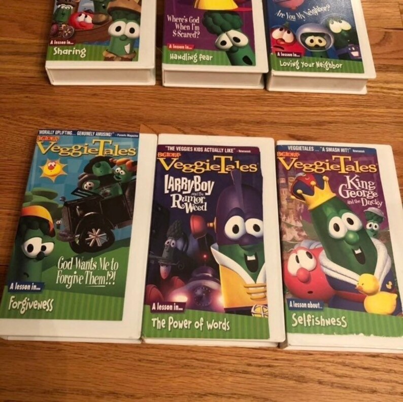 Lot of 11 Vintage VHS Tapes Lesson in Veggie Tale With White Hard Case ...