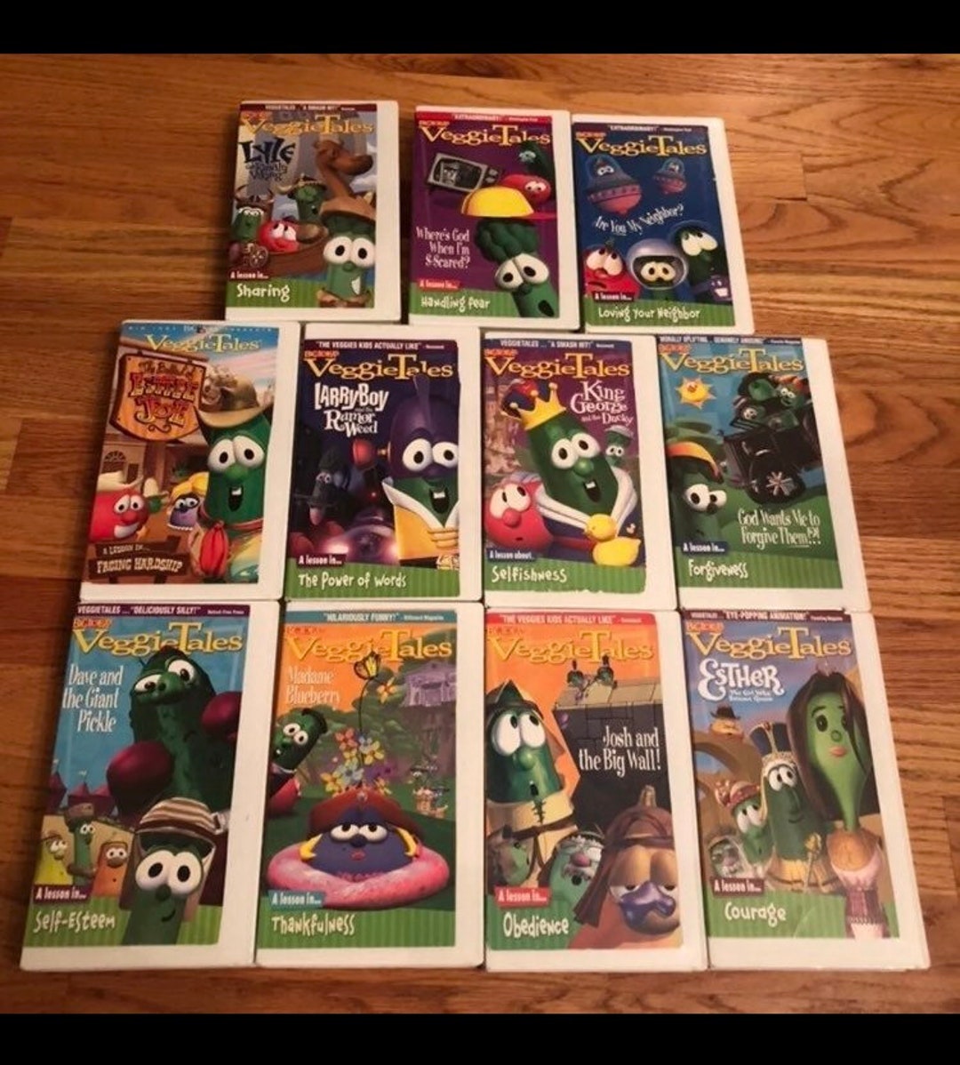 Lot of 11 Vintage VHS Tapes Lesson in Veggie Tale With White Hard Case ...