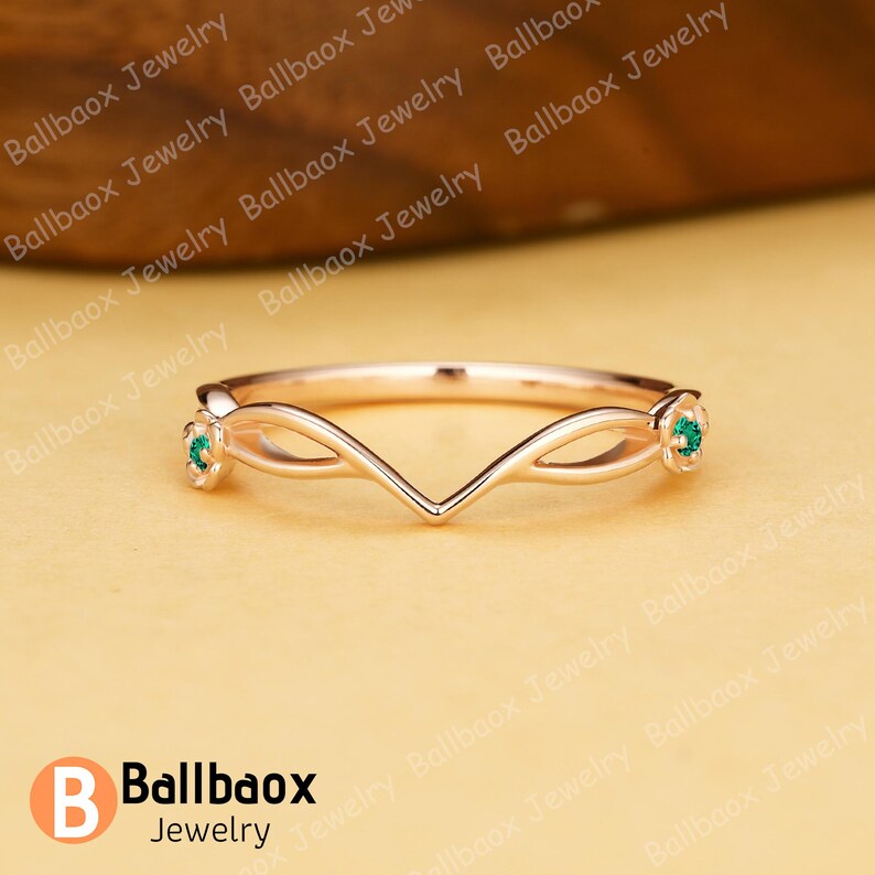 Anillo de oro rosa macizo con diseño floral vintage y banda curva de ...