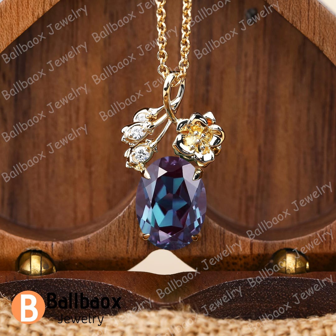 Unique Change Color Stone Gemstone Pendant Moissanite Pendant Oval Cut ...