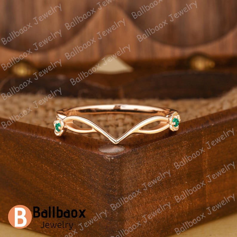 Anillo de oro rosa macizo con diseño floral vintage y banda curva de ...