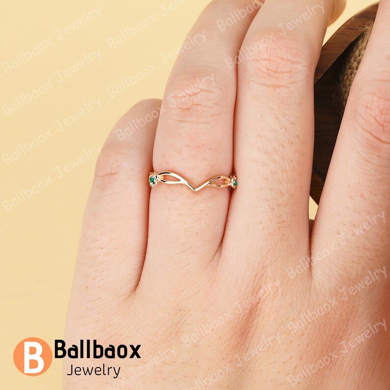 Anillo de oro rosa macizo con diseño floral vintage y banda curva de ...