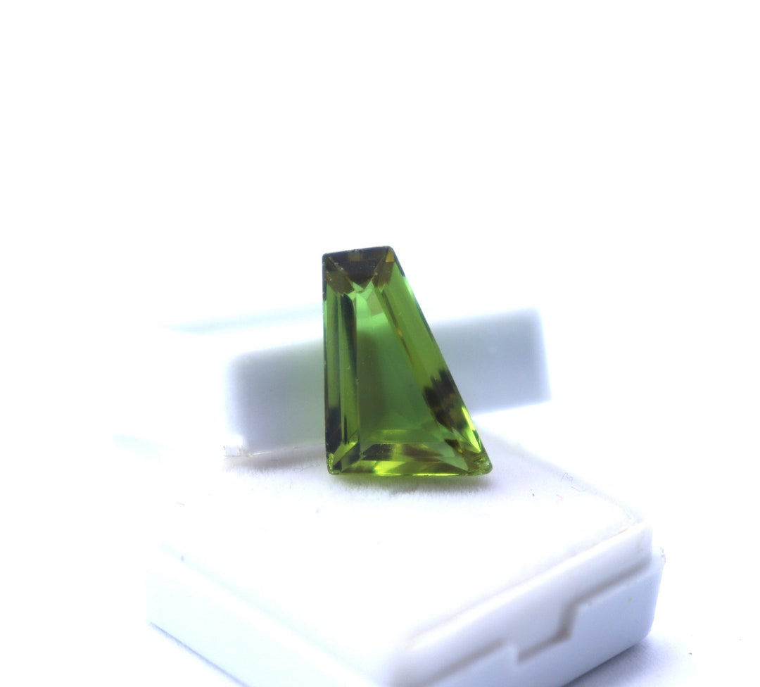 Natural Alexandrite Stone From Tanzania 12.5cts Exotic Color Changing ...