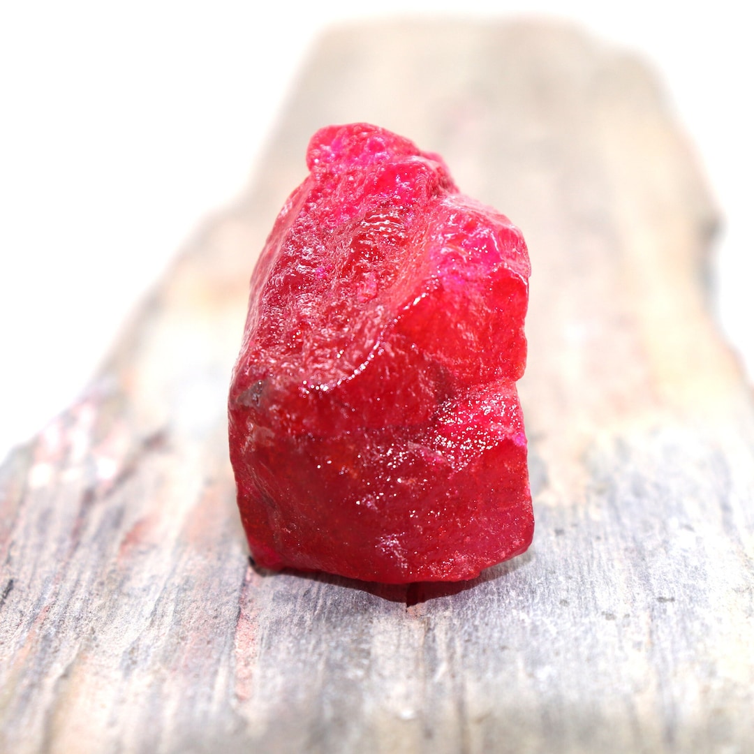 Burma Mined Red Ruby Raw Rough Gemstone 291.25cts Natural Red Ruby ...