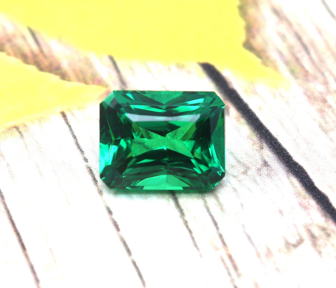 Rare Found Green Color Birthstone 9.55cts Emerald Cut Tsavorite Garnet ...