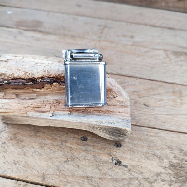 Vintage Lighter - Etsy