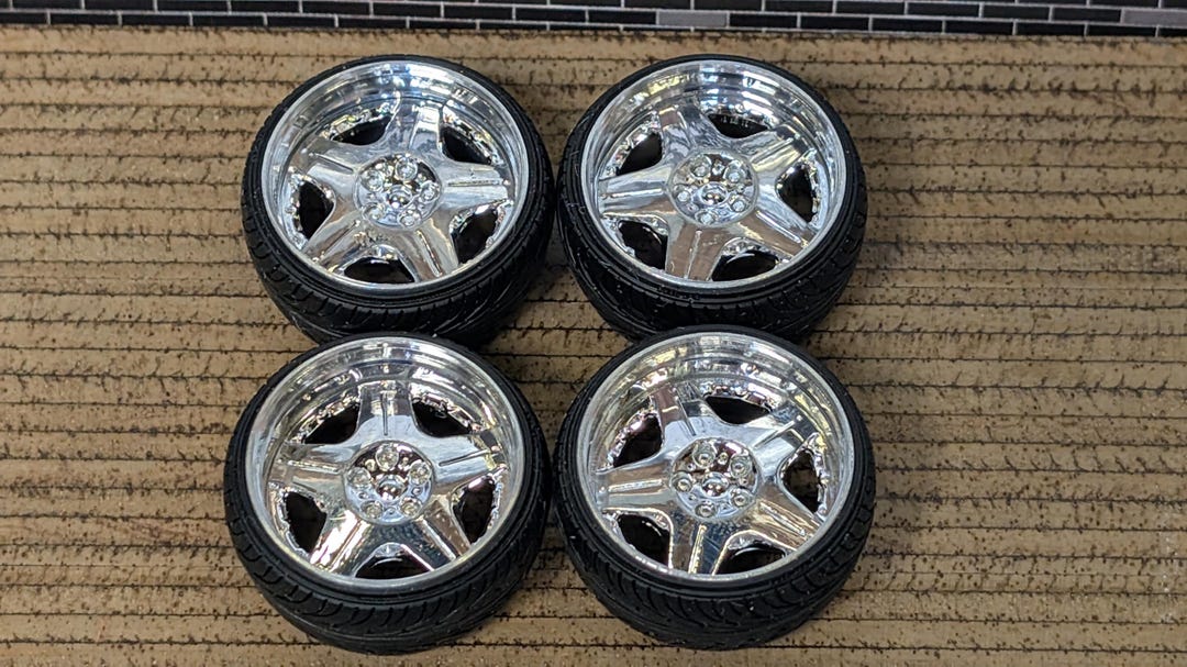 Supreme Auto Couture - Custom Modified 1/24th & 1/25th Scale Model Car ...