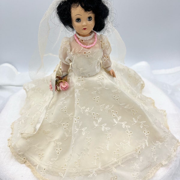 Vintage Bride Doll - Etsy