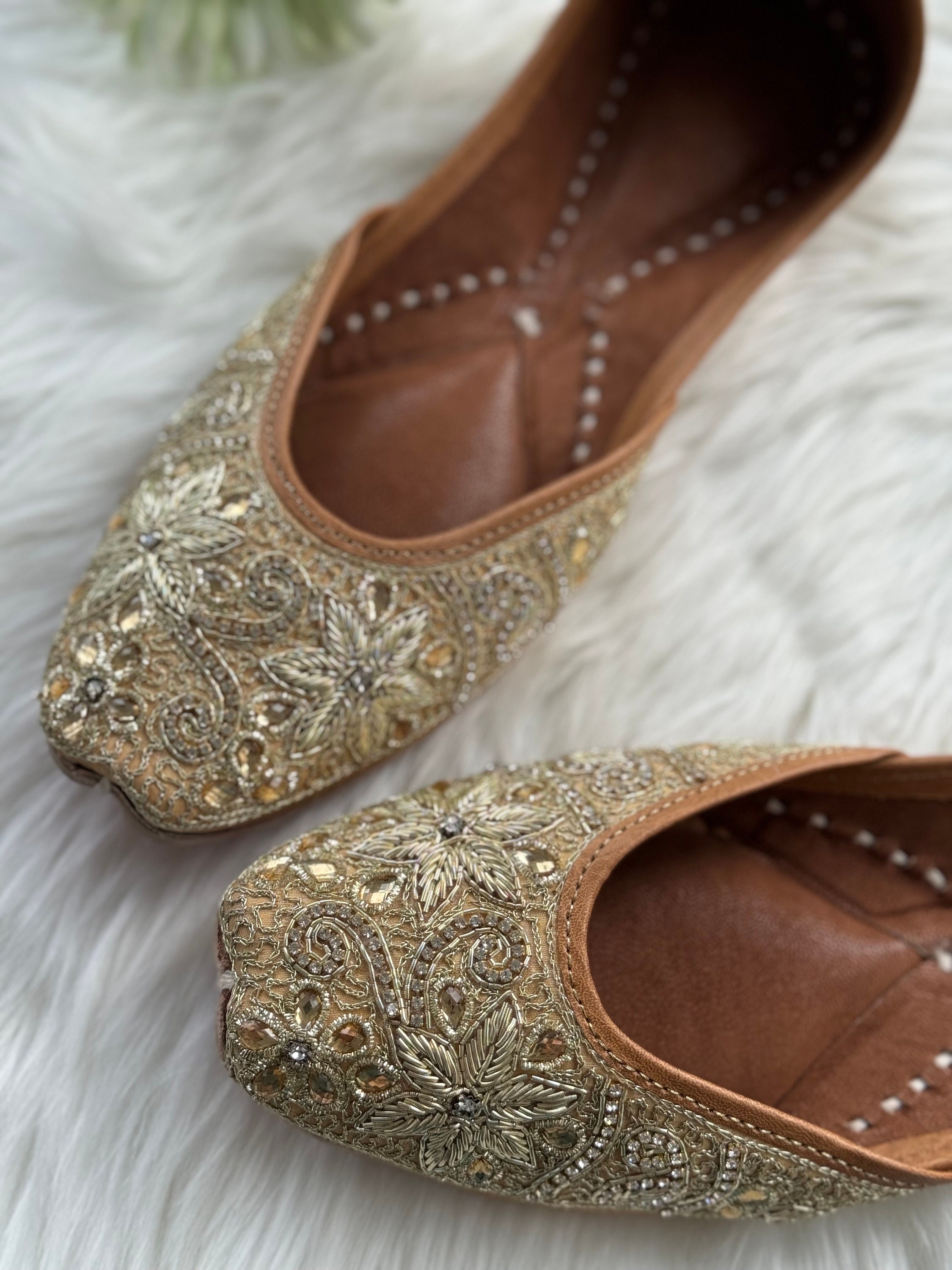Golden Indian Pakistani Punjabi Jutti/gold Khussa/gold Mojari/gold ...