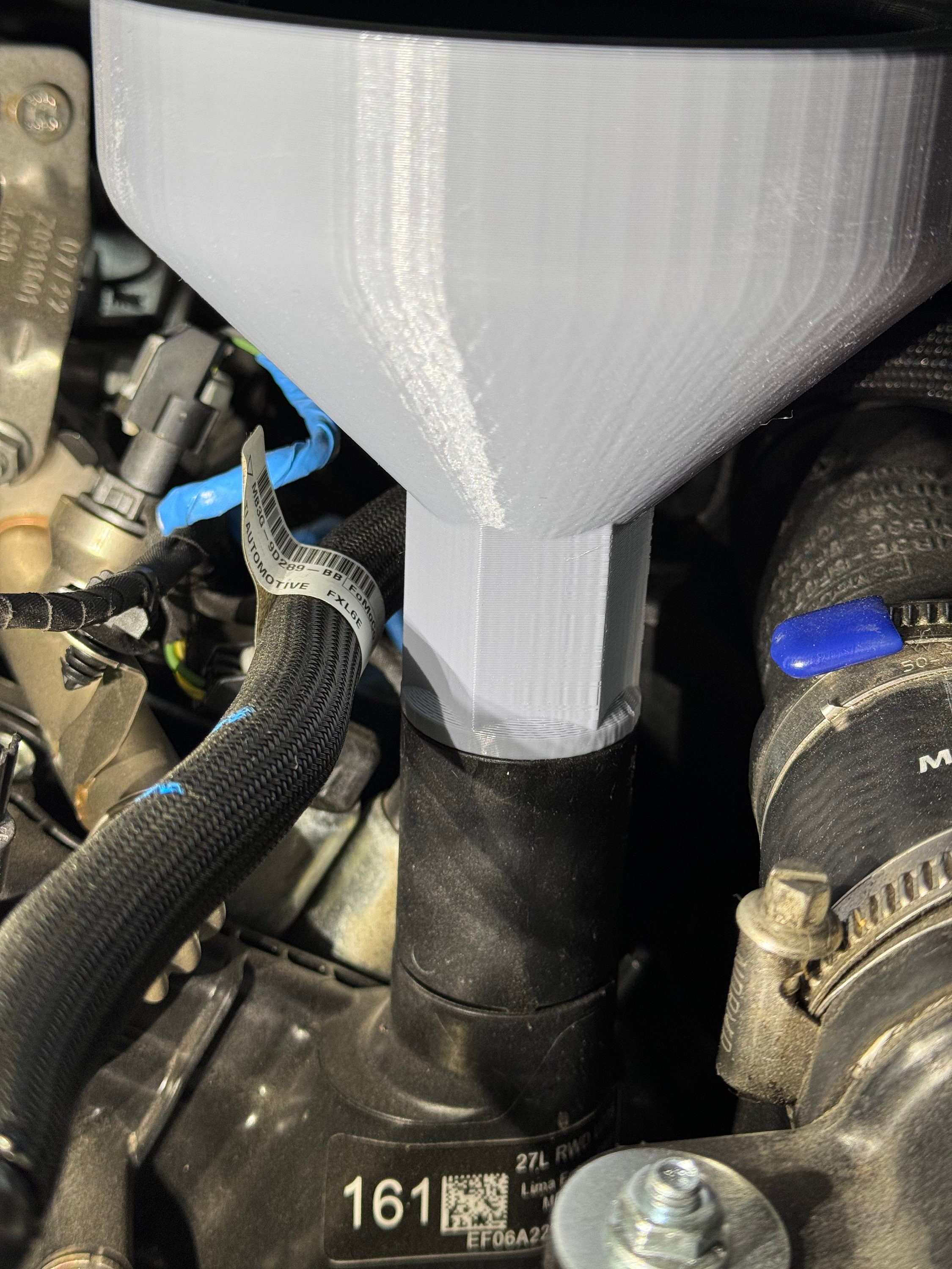 No Spill Locking Oil Funnel for New Ford Bronco/ranger/maverick 2.3L/2 ...