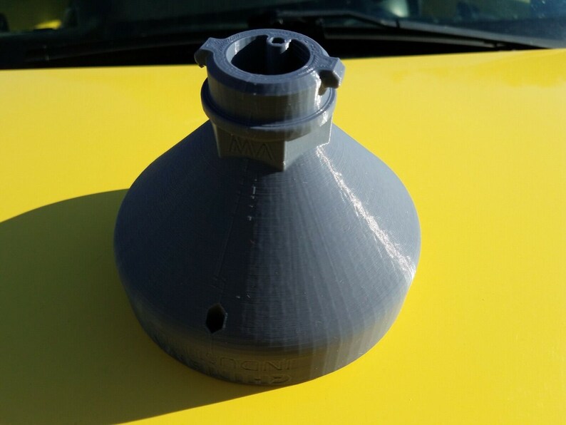 No Spill Oil Funnel, Fits VW Audi BMW Mercedes - Vented High Flow ...