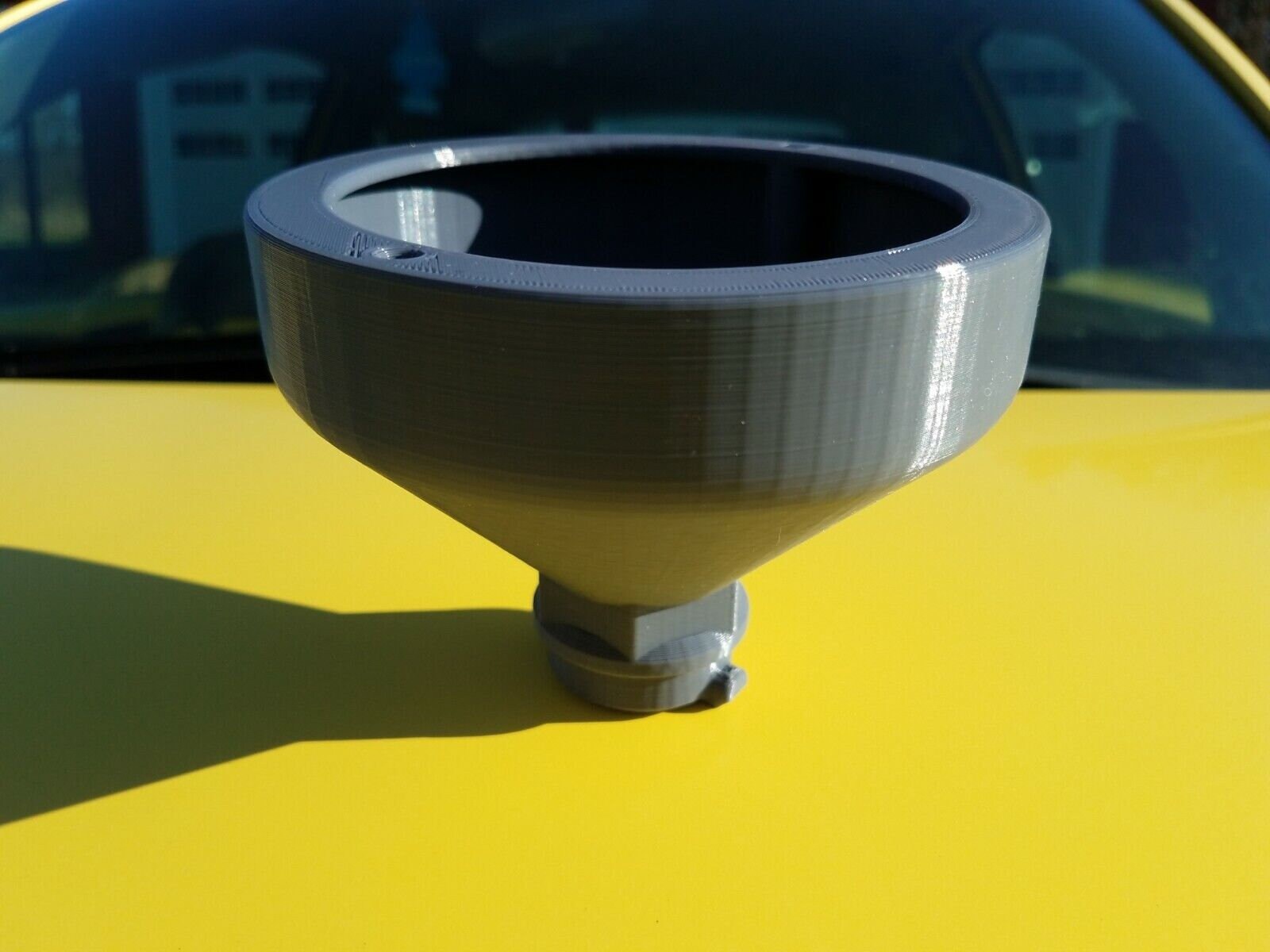 No Spill Oil Funnel, Fits VW Audi BMW Mercedes - Vented High Flow ...