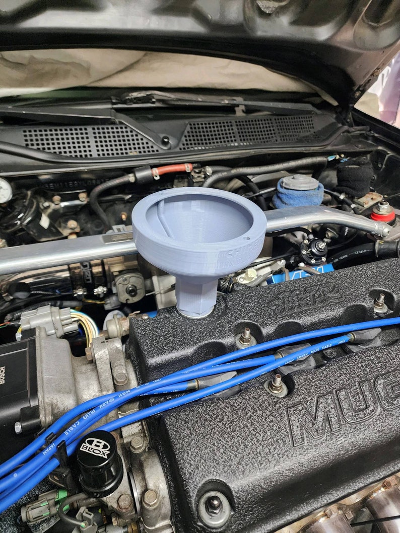 No Spill Locking Oil Funnel for Honda/acura - Vented High Flow ...