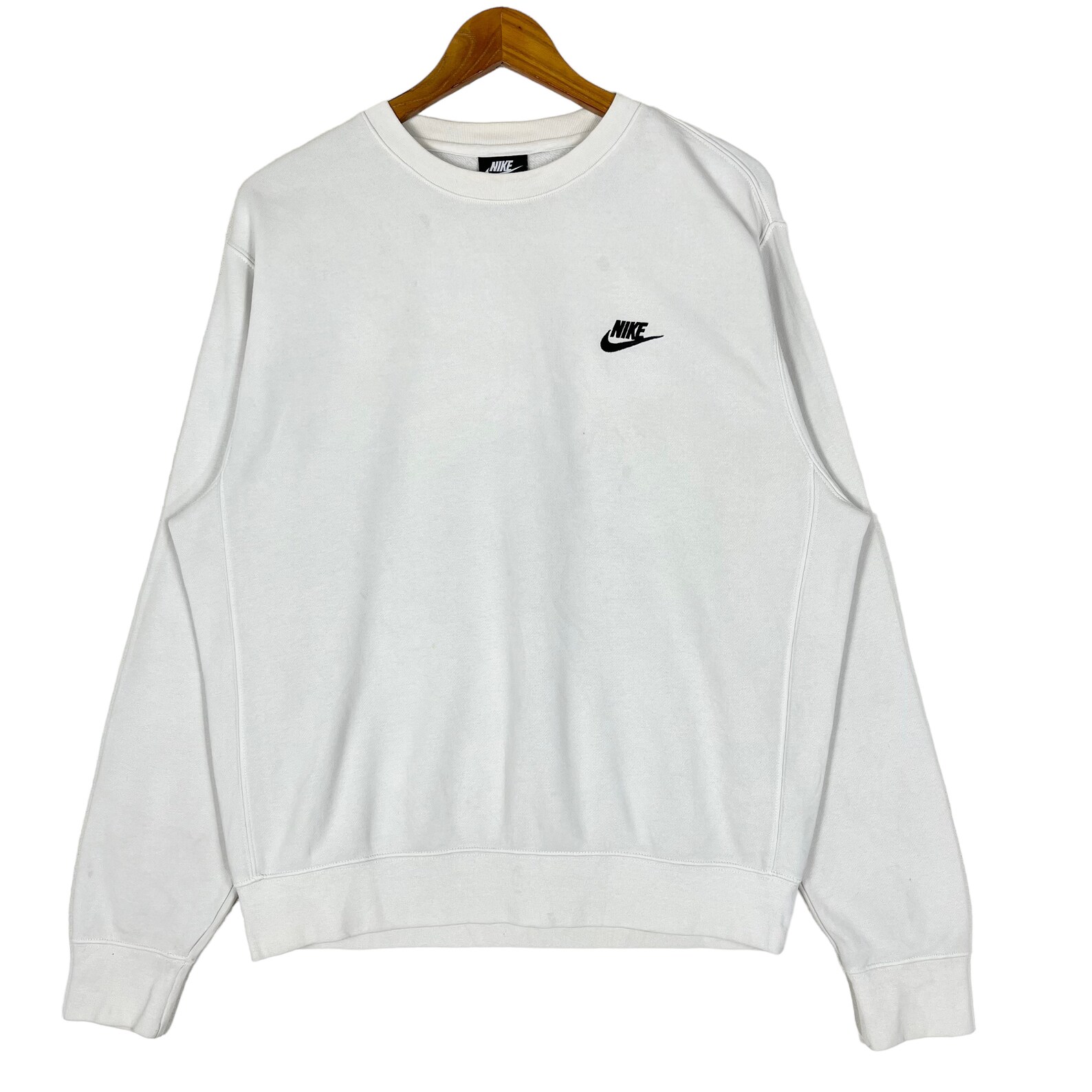 Nike Plain Small Embroidery Logo Crewneck Sweatshirt White Size Medium ...
