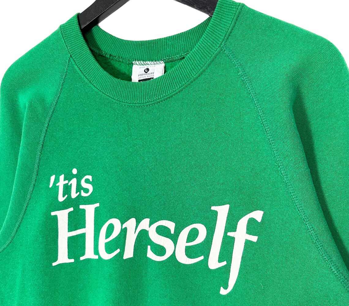 Vintage 90’s ‘tis Herself Sweatshirt Unisex Crewneck Raglan Sweater ...