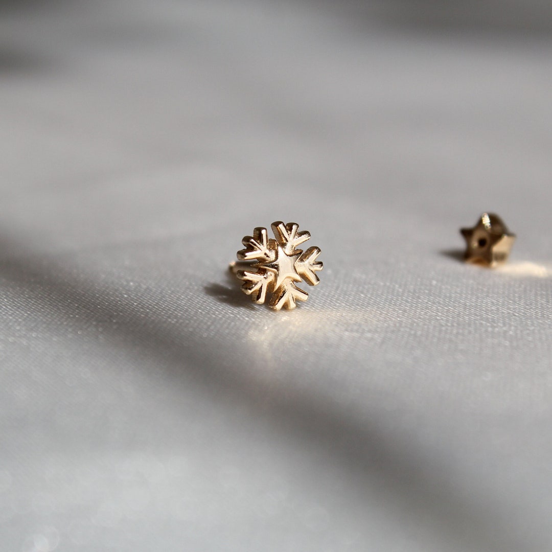 14K Gold Snowflake Stud Piercing - Real Gold Snowflake Cartilage ...