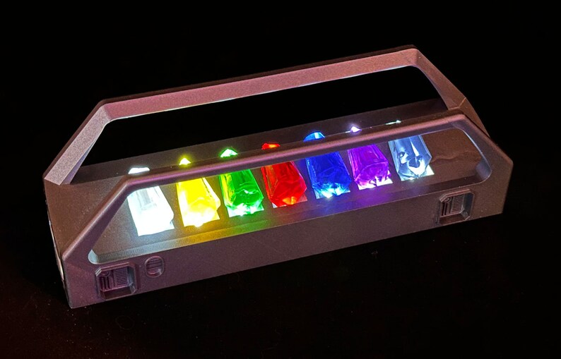 Wireless Lightsaber and Kyber Crystal Light-up Stand - Etsy