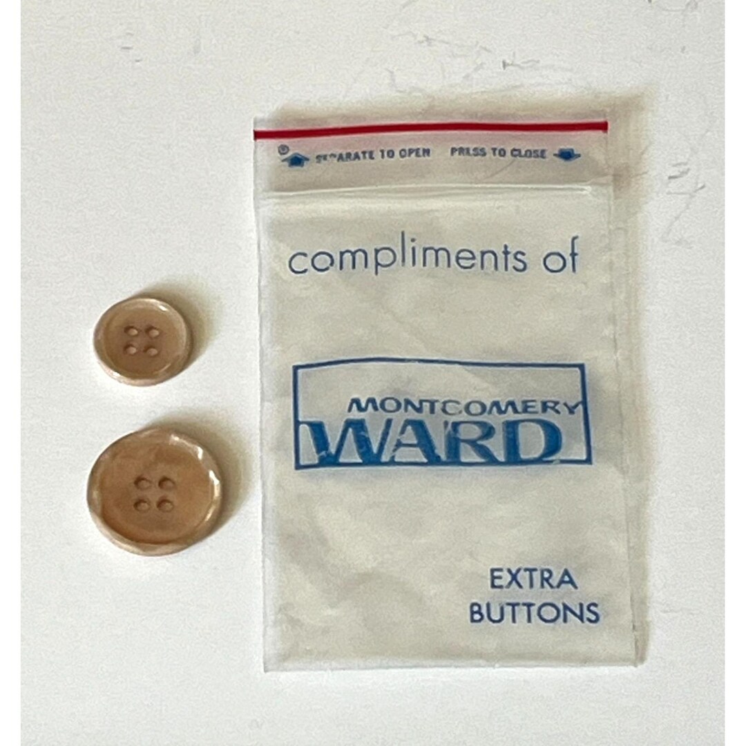 Vintage Buttons Tan 4 Hole Original Montgomery Ward Packaging Two 3/4 ...