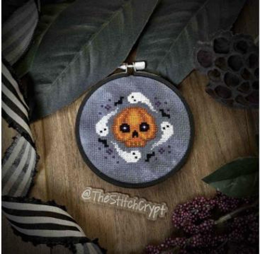 ALL HALLOWS SKULL * the Stitch Crypt * Cross Stitch Chart-b - Etsy