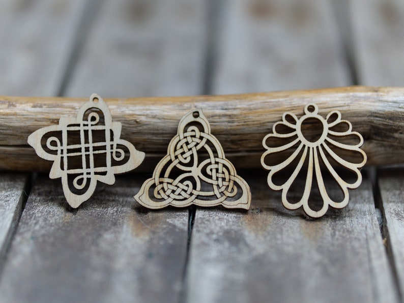 Laser Cut Necklace/ Pendant Set of 10 Vector Designs SVG - Etsy