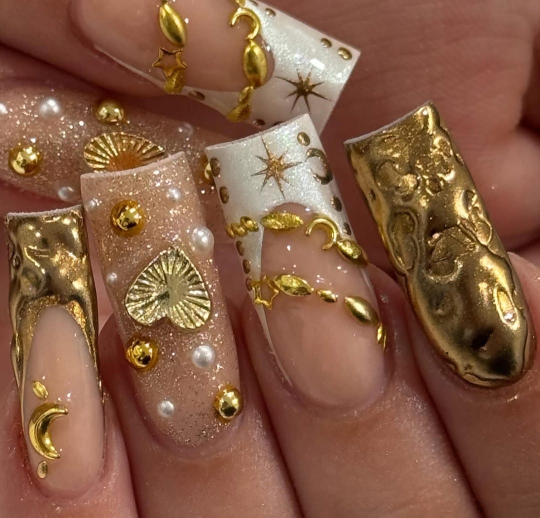 Luxury Custom Nails/free Style/ Long Nails/gold Chrome Nails/white ...