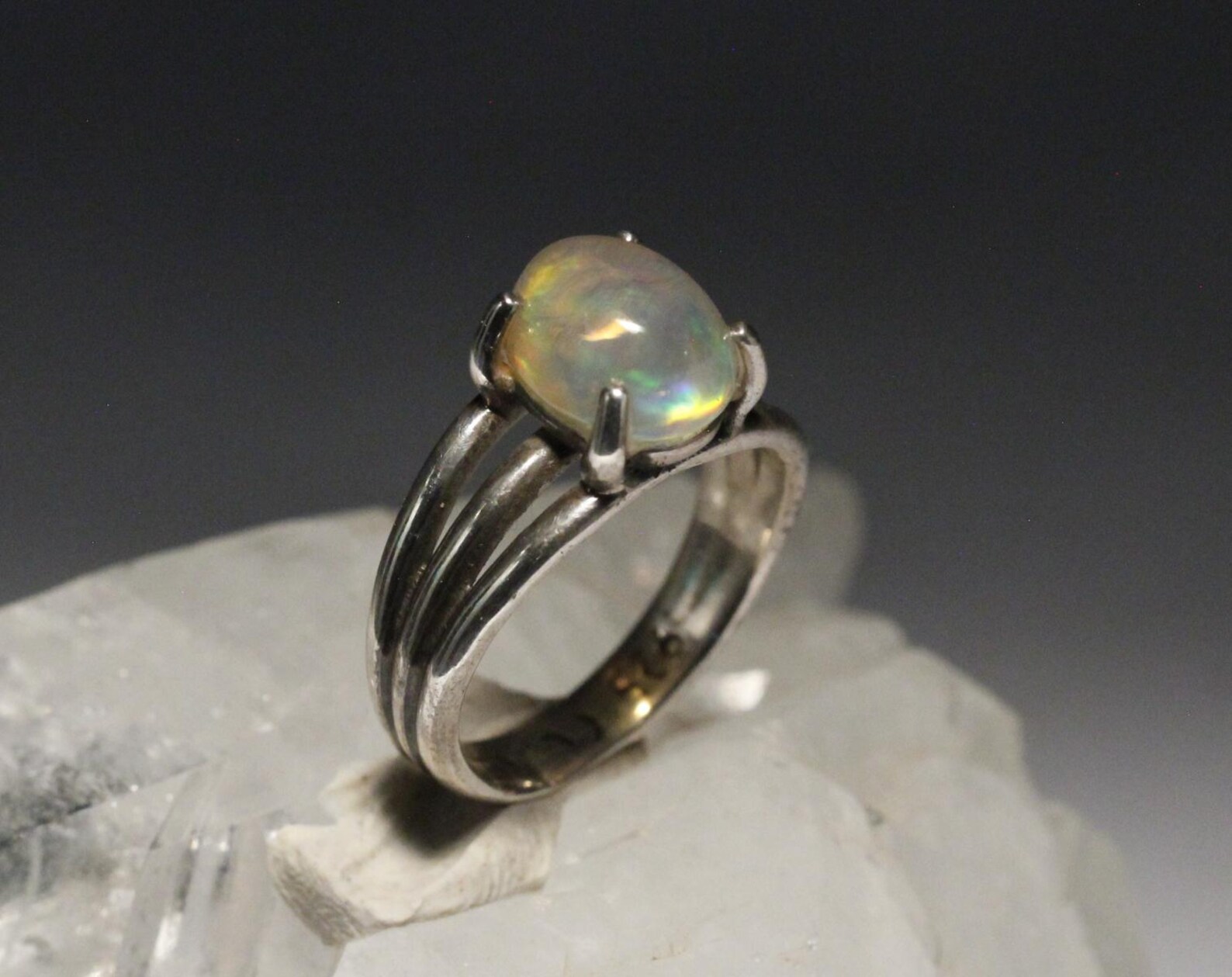 Mexican Contra Luz Opal ! Set in Silver Ring - Etsy