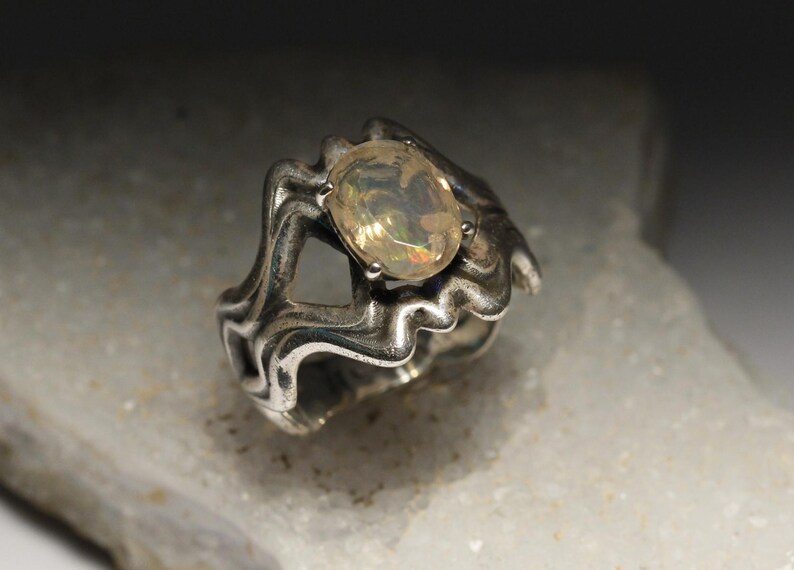 Vibrant Mexican Facet Contraluz Opal Set in Sterling Silver Ring - Etsy