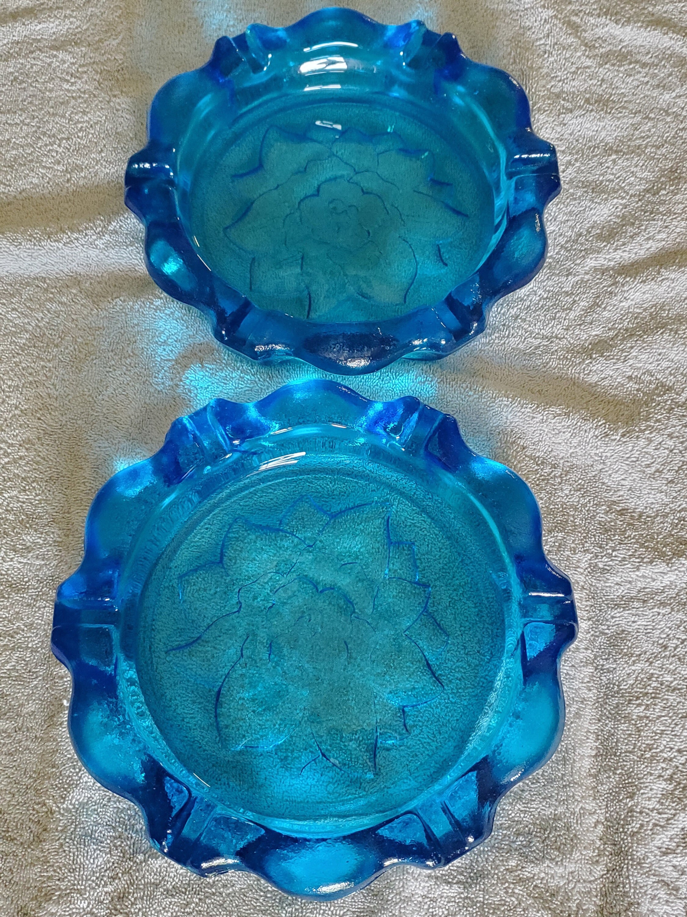 Tiara Glassware - Vintage Clear Blue Glass Magnolia Ashtray - Etsy