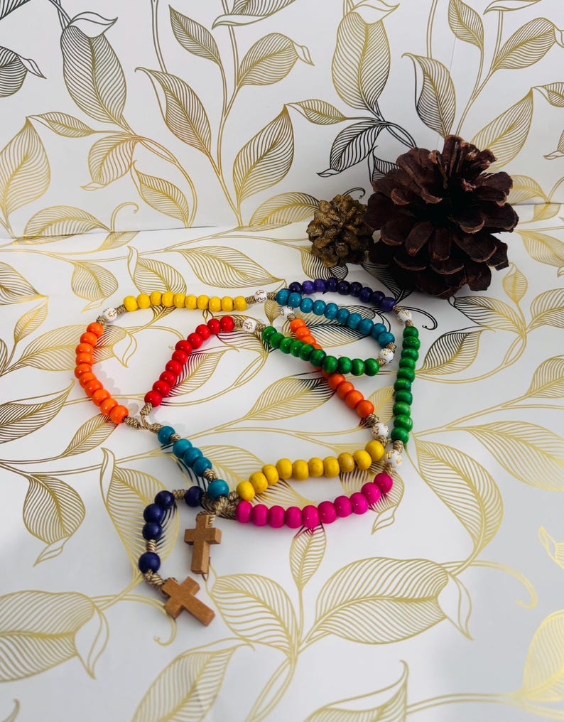 Colorful Wood Rosary for Kids: Learn to Pray Rosario Para Niños Aprende ...