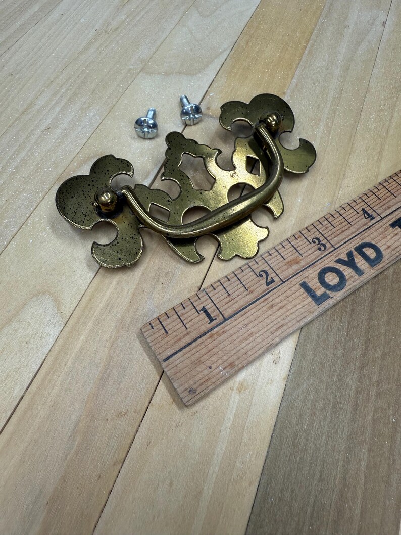 Ethan Allen Georgian Court Drawer Handles, Filagree Batwing Dresser ...