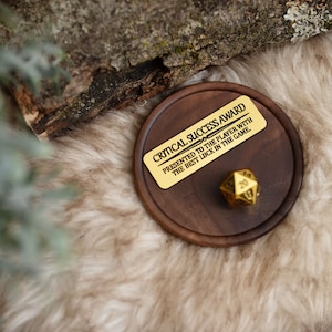 D&D Critical Success/fail Award - Dungeon and Dragons Plaque - Dice ...