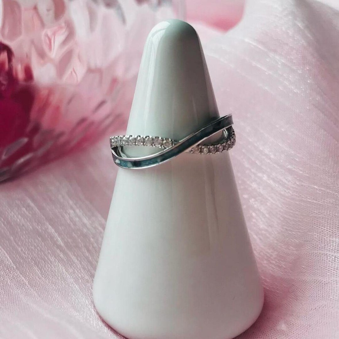 Infinity Ashes Ring – A Timeless Memorial Keepsake, Customized Ashes ...