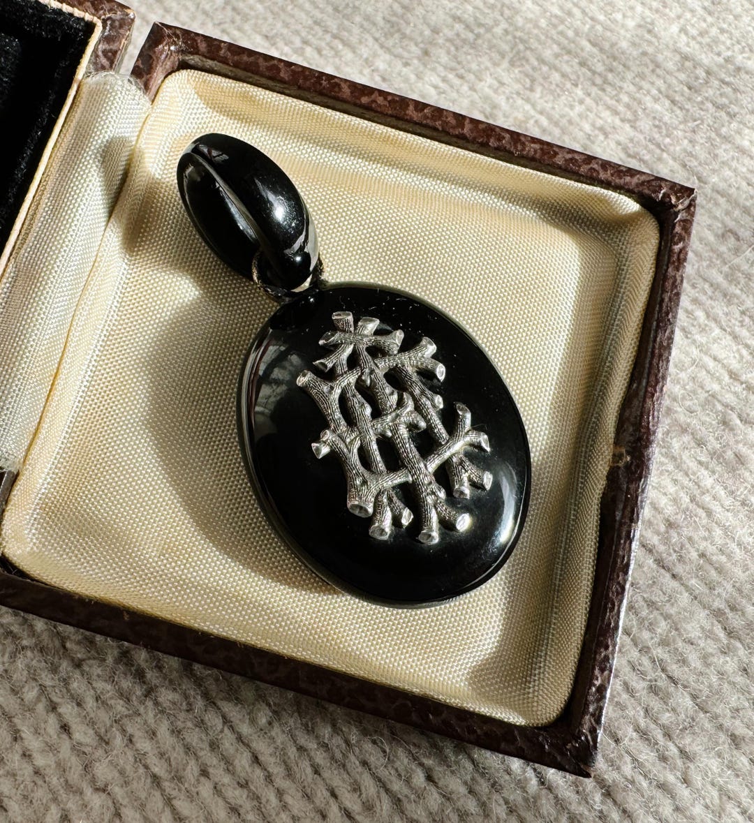 Antique Victorian Jet 'AEI' Mourning Locket Pendant - Etsy