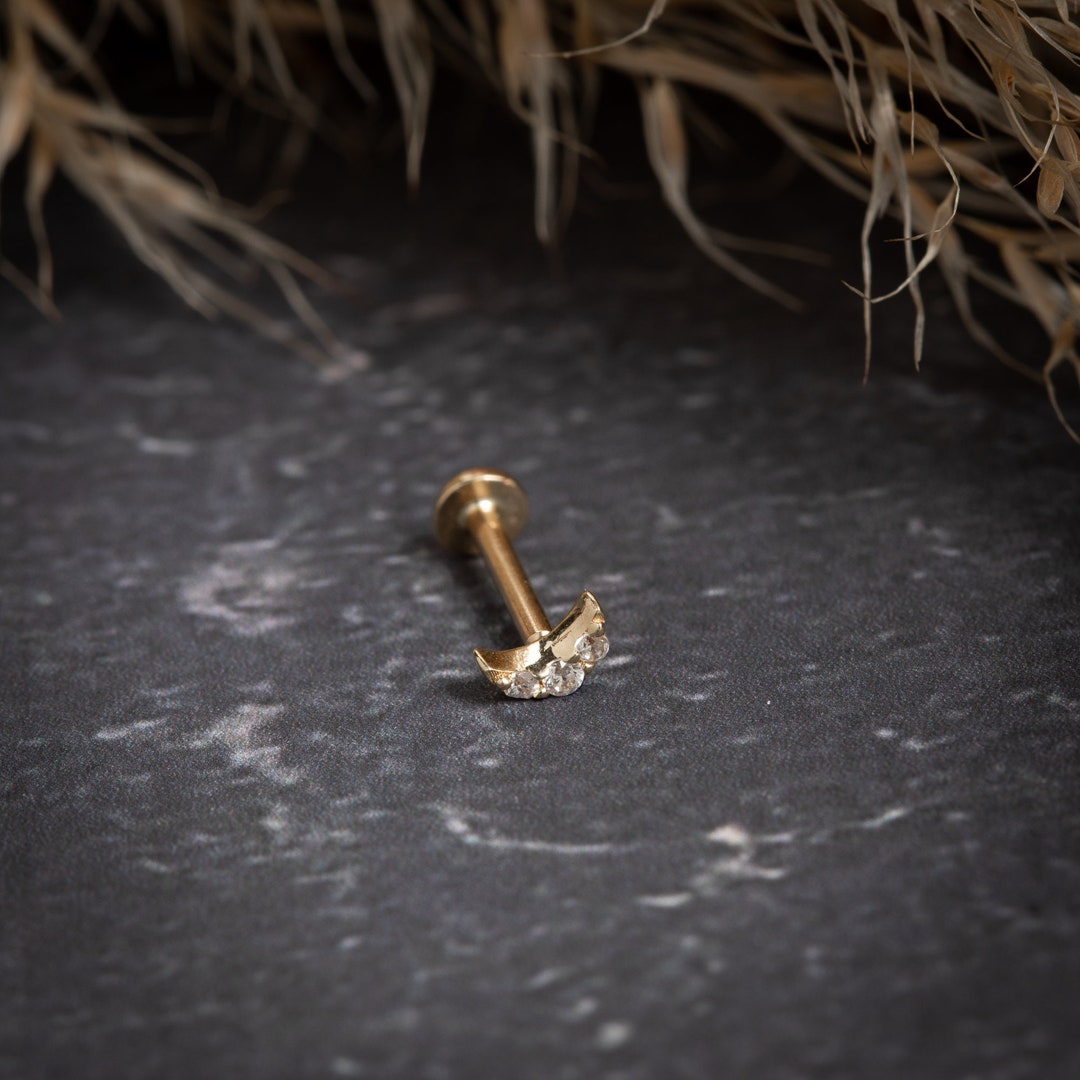 14K Solid Gold Crescent Moon Piercing, Minimalist Tragus Piercing, Gold ...