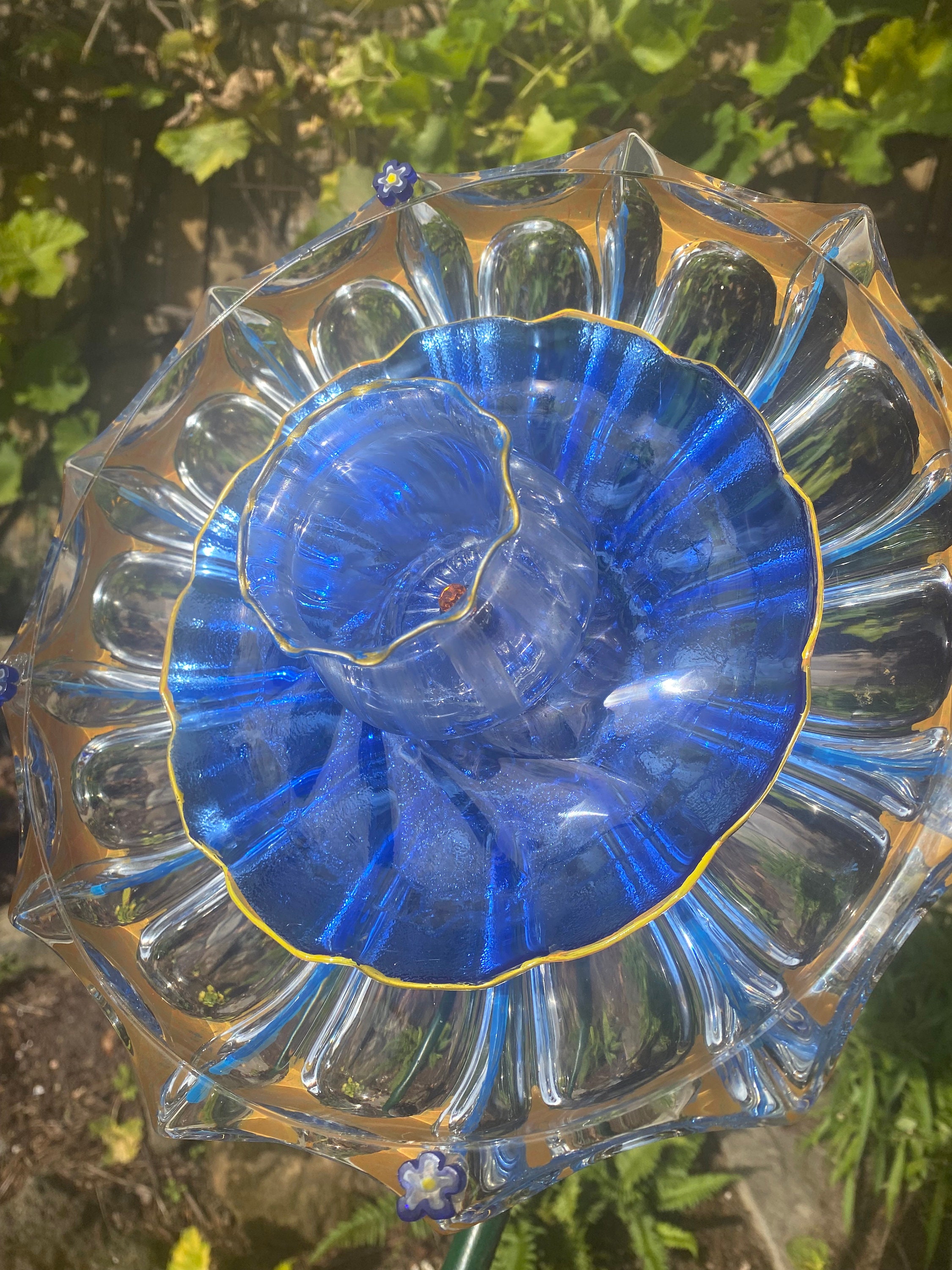 New Blue Silver Vintage Glass Flower Garden Art Glass Plate Flower Yard Art Depression