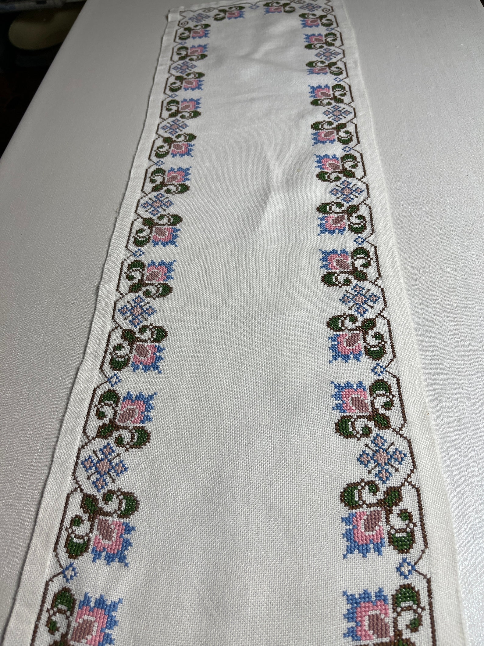 Beautiful Swedish Hand Embroidered Table Runner - Etsy