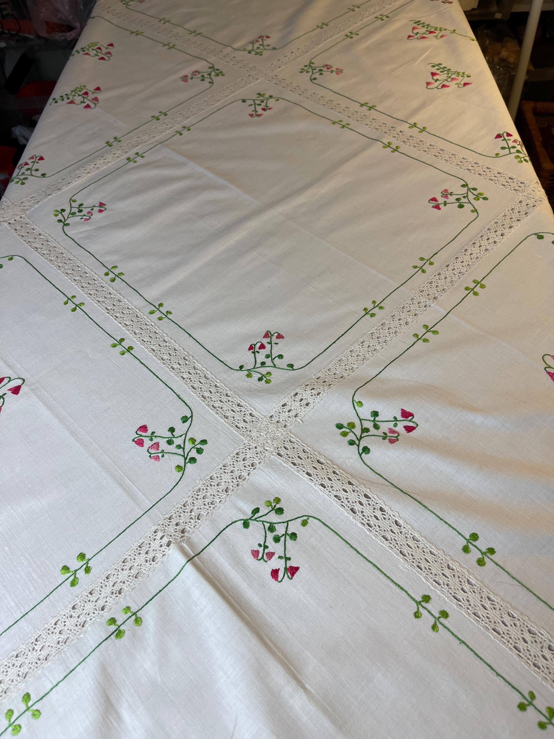 A Really Nice Hand-embroidered Tablecloth - Etsy