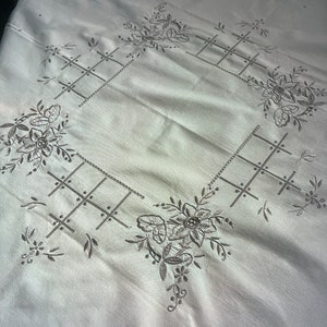 Hand-embroidered Fine Cloth From Sweden White Base and Beige Embroidery ...