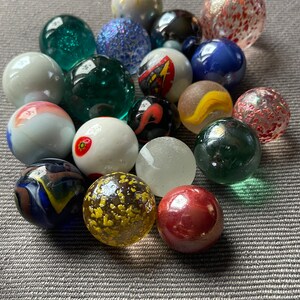 This is a Lot of 3 or 5 Random Vintage Marbles. - Etsy