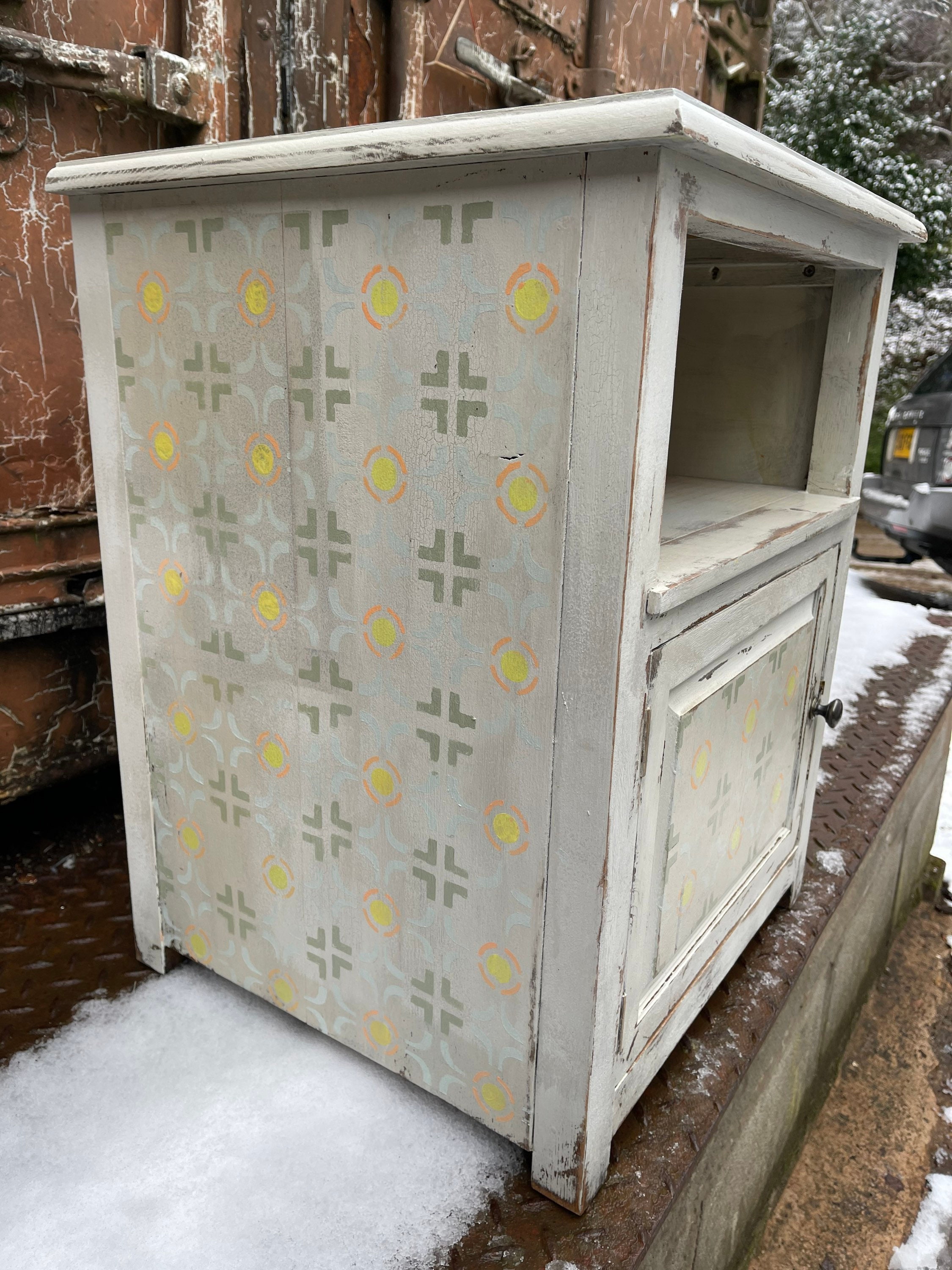 Vintage Solid Oak Hand Painted Nightstand. - Etsy