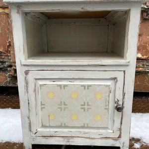 Vintage Solid Oak Hand Painted Nightstand. - Etsy