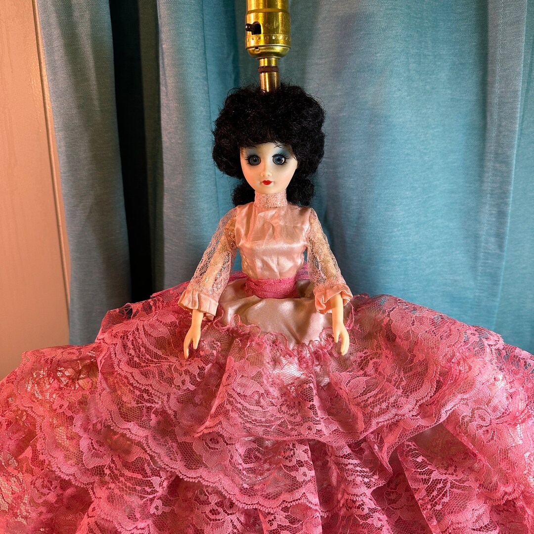 Vintage Doll Table Lamp Pink Victorian Ruffle Dress Creepy Doll Lamp ...