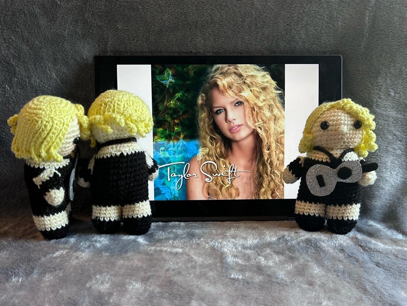 Taylor Swift Crochet Dolls - Etsy