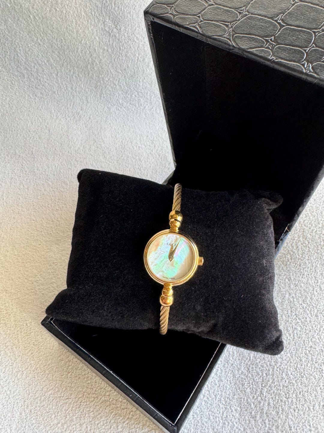 Vintage GUCCI Cable Bangle Watch, Circa 1990s - Etsy