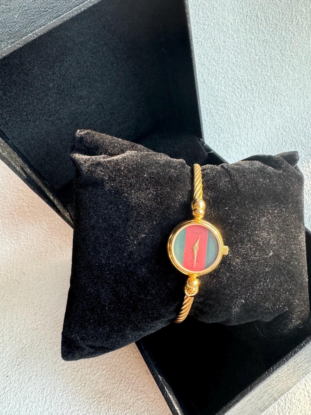 Vintage GUCCI Cable Bangle Watch, Circa 1990s - Etsy