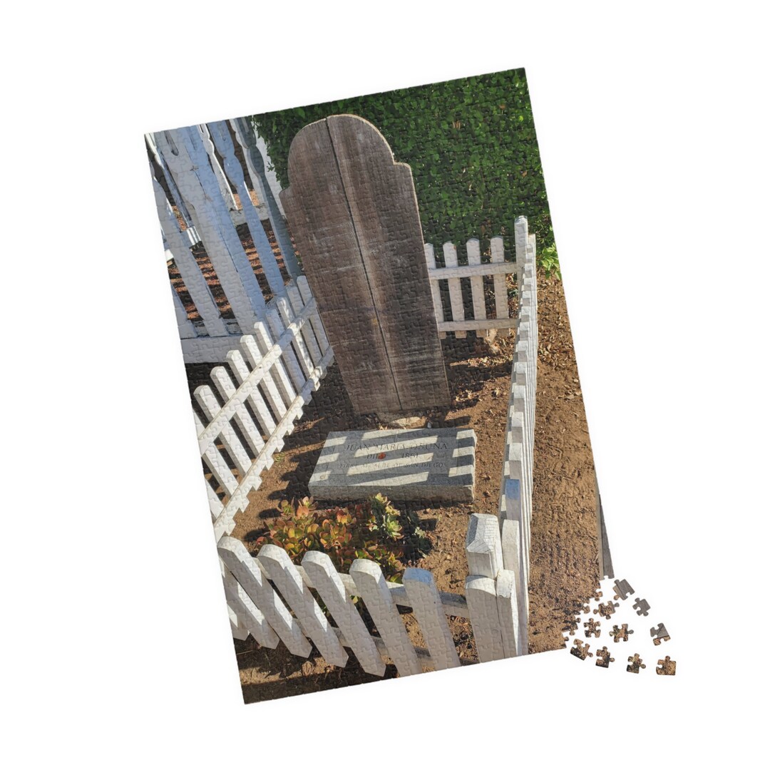 1000-piece Jigsaw Puzzle of a Grave in El Campo Santo Cemetery in San ...